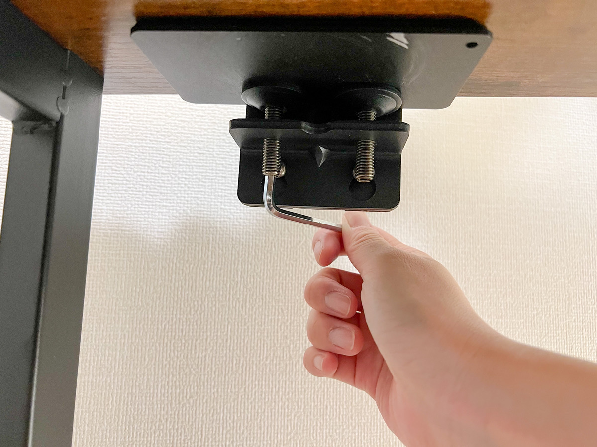 エルゴトロンMXVデスクモニターアーム長期レビュー｜LXとの違いや取り付け方法も解説 | コビガジェライフ